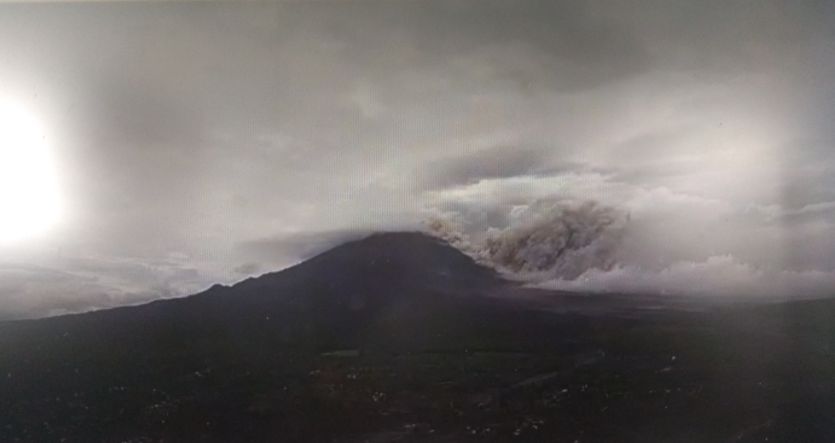Status Gunung Semeru Naik Jadi Awas Dari Siaga | SATUKANAL.COM
