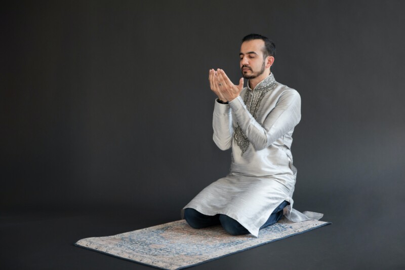 Doa Wirid Setelah Sholat Fardhu Lengkap Dengan Artinya